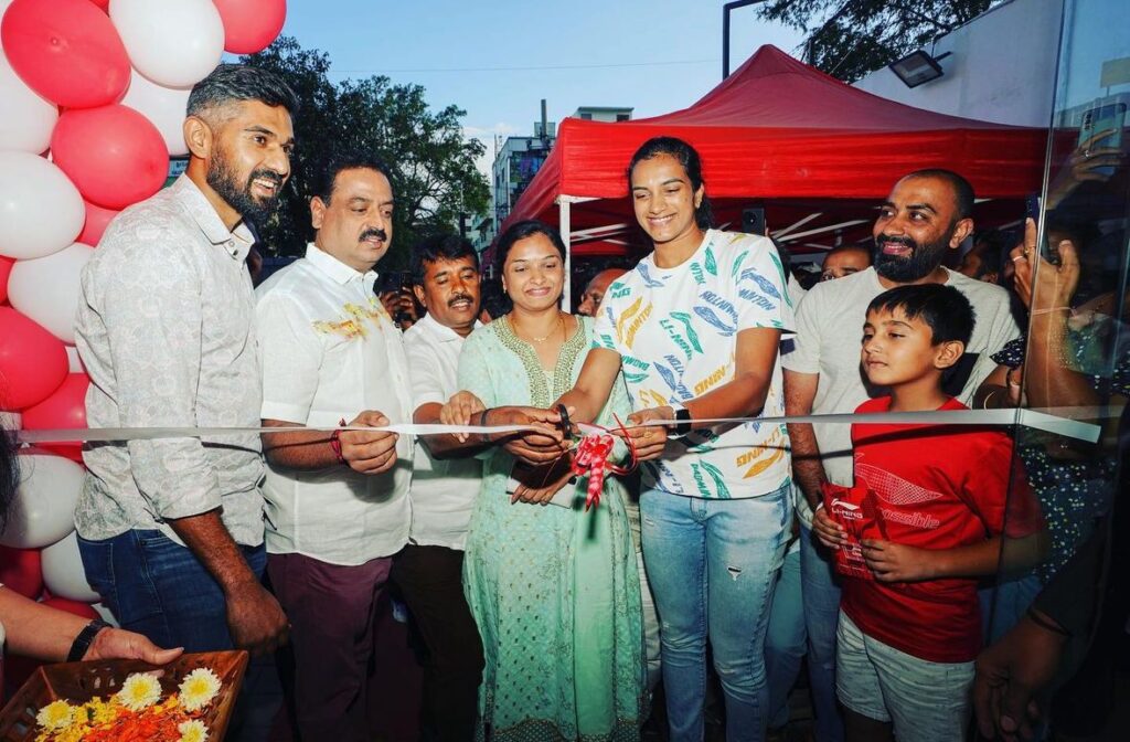 GALLERY – Li-Ning Super Store